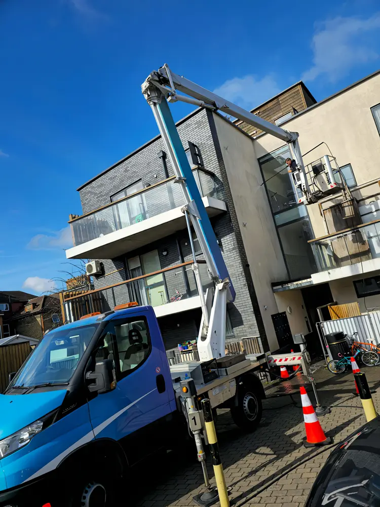 Operated Cherry Picker Hire Biggleswade, Bedfordshire - IPAF certified ...